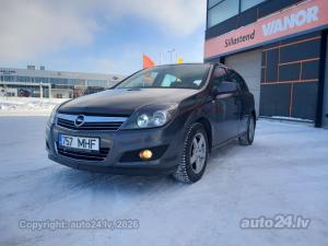Grey Opel Astra 2011 in Tallinn, with an engine capacity of 1.60 L and mileage of 197 thousand km for 2500 €, photo 2 on AUTOMOTO.COM.LV