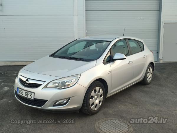 Pelēks Opel Astra 2011 Viljandi, ar dzinēja tilpumu 1.40 L un nobraukumu 168 tūkst. km par 1999 €, foto 1 vietnē AUTOMOTO.COM.LV