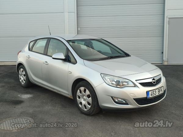 Pelēks Opel Astra 2011 Viljandi, ar dzinēja tilpumu 1.40 L un nobraukumu 168 tūkst. km par 1999 €, foto 3 vietnē AUTOMOTO.COM.LV