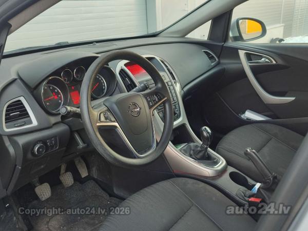 Pelēks Opel Astra 2011 Viljandi, ar dzinēja tilpumu 1.40 L un nobraukumu 168 tūkst. km par 1999 €, foto 8 vietnē AUTOMOTO.COM.LV