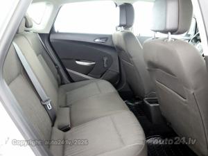 Grey Opel Astra 2011 in Tallinn, with an engine capacity of 1.70 L and mileage of 259 thousand km for 2199 €, photo 8 on AUTOMOTO.COM.LV