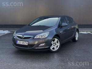 Grey Opel Astra 2011 in Riga, with an engine capacity of 1.70 L and mileage of 205 thousand km for 2570 €, photo  on AUTOMOTO.COM.LV