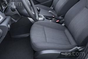 Grey Opel Astra 2011 in Riga, with an engine capacity of 1.70 L and mileage of 205 thousand km for 2570 €, photo 6 on AUTOMOTO.COM.LV