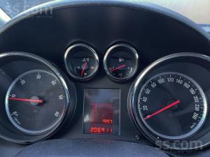 Grey Opel Astra 2011 in Riga, with an engine capacity of 1.70 L and mileage of 205 thousand km for 2570 €, photo 11 on AUTOMOTO.COM.LV