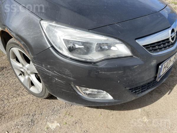 Серый Опель Астра 2011 в Рига, объемом двигателя 1.60 л и пробегом 218 тыс. км за 1350 €, фото 9 на AUTOMOTO.COM.LV