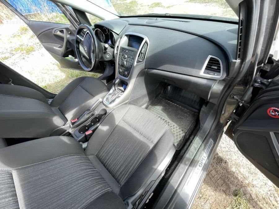 Pelēks Opel Astra 2011 Rīga, ar dzinēja tilpumu 1.60 L un nobraukumu 218 tūkst. km par 1350 €, foto 20 vietnē AUTOMOTO.COM.LV