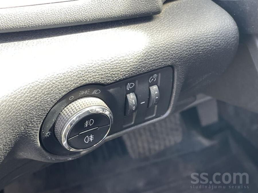 Pelēks Opel Astra 2011 Rīga, ar dzinēja tilpumu 1.60 L un nobraukumu 218 tūkst. km par 1350 €, foto 27 vietnē AUTOMOTO.COM.LV
