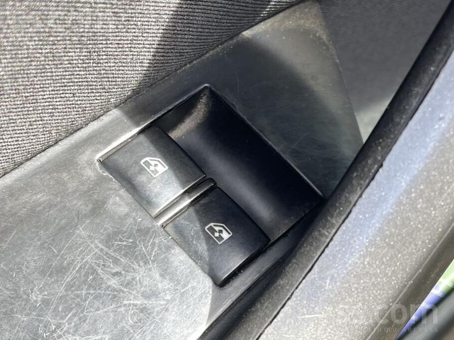 Pelēks Opel Astra 2011 Rīga, ar dzinēja tilpumu 1.60 L un nobraukumu 218 tūkst. km par 1350 €, foto 28 vietnē AUTOMOTO.COM.LV