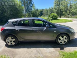 Pelēks Opel Astra 2011 Rīga, ar dzinēja tilpumu 1.60 L un nobraukumu 231 tūkst. km par 1600 €, foto 3 vietnē AUTOMOTO.COM.LV