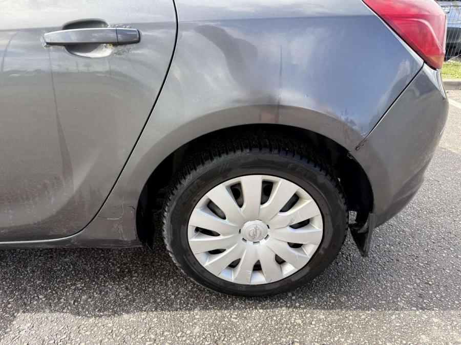 Pelēks Opel Astra 2011 Viļņa, ar dzinēja tilpumu 1.69 L un nobraukumu 400 tūkst. km par 890 €, foto 12 vietnē AUTOMOTO.COM.LV