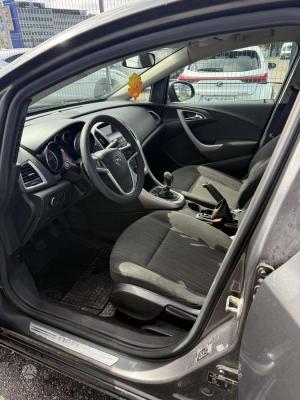 Pelēks Opel Astra 2011 Viļņa, ar dzinēja tilpumu 1.69 L un nobraukumu 400 tūkst. km par 890 €, foto 15 vietnē AUTOMOTO.COM.LV