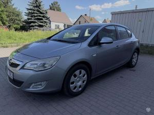Pelēks Opel Astra 2011 Marijampole, ar dzinēja tilpumu 1.69 L un nobraukumu 333 tūkst. km par 2700 €, foto 4 vietnē AUTOMOTO.COM.LV