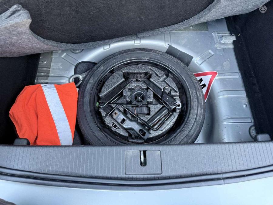 Pelēks Opel Astra 2011 Marijampole, ar dzinēja tilpumu 1.69 L un nobraukumu 333 tūkst. km par 2700 €, foto 11 vietnē AUTOMOTO.COM.LV