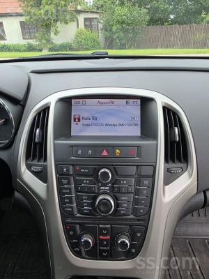 Grey Opel Astra 2011 in Ventspils, with an engine capacity of 1.30 L and mileage of 235 thousand km for 3590 €, photo 13 on AUTOMOTO.COM.LV