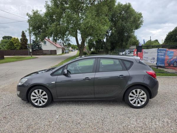 Pelēks Opel Astra 2011 Ventspils, ar dzinēja tilpumu 1.30 L un nobraukumu 235 tūkst. km par 3590 €, foto 4 vietnē AUTOMOTO.COM.LV
