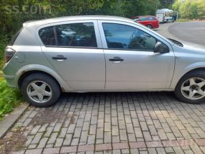 Pelēks Opel Astra 2011 Rīga, ar dzinēja tilpumu 1.70 L un nobraukumu 350 tūkst. km par 1550 €, foto 3 vietnē AUTOMOTO.COM.LV