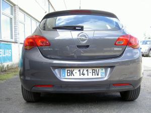 Grey Opel Astra 2011 in Vilnius, with an engine capacity of 1.40 L and mileage of 160 thousand km for 3299 €, photo 3 on AUTOMOTO.COM.LV