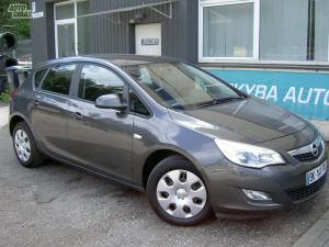 Grey Opel Astra 2011 in Vilnius, with an engine capacity of 1.40 L and mileage of 160 thousand km for 3299 €, photo 11 on AUTOMOTO.COM.LV