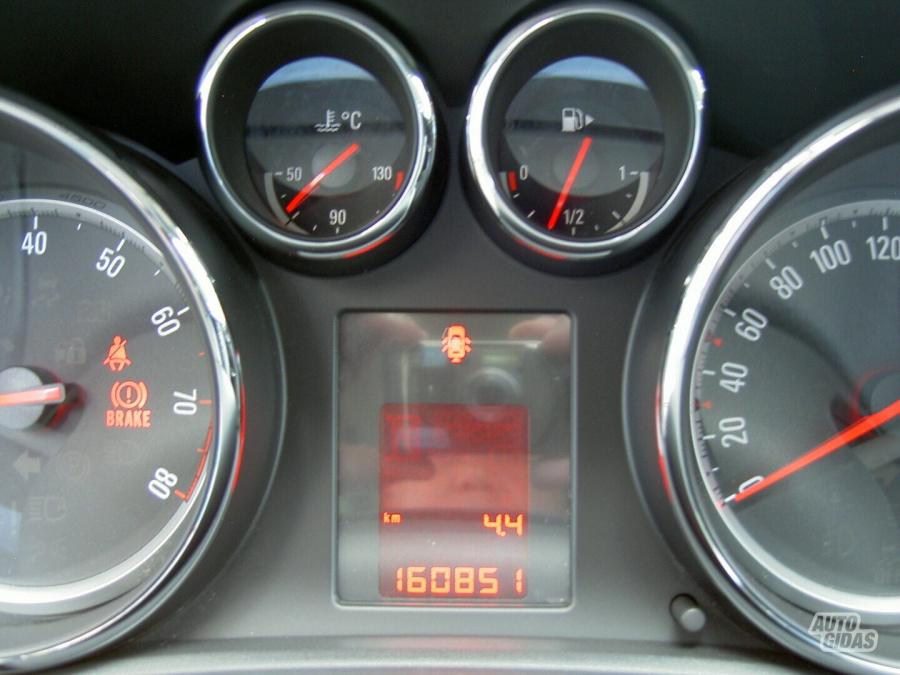 Grey Opel Astra 2011 in Vilnius, with an engine capacity of 1.40 L and mileage of 160 thousand km for 3299 €, photo 12 on AUTOMOTO.COM.LV
