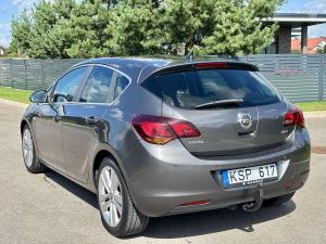 Pelēks Opel Astra 2011 Viļņa, ar dzinēja tilpumu 1.69 L un nobraukumu 265 tūkst. km par 2900 €, foto 4 vietnē AUTOMOTO.COM.LV