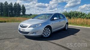 Pelēks Opel Astra 2011 Jelgava, ar dzinēja tilpumu 1.70 L un nobraukumu 259 tūkst. km par 2350 €, foto  vietnē AUTOMOTO.COM.LV