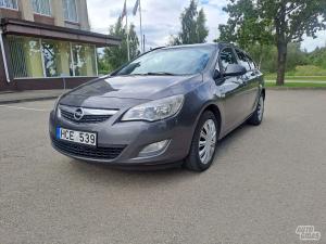 Pelēks Opel Astra 2011 Telšiai, ar dzinēja tilpumu 2.00 L un nobraukumu 300 tūkst. km par 1950 €, foto 4 vietnē AUTOMOTO.COM.LV