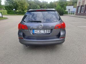 Pelēks Opel Astra 2011 Telšiai, ar dzinēja tilpumu 2.00 L un nobraukumu 300 tūkst. km par 1950 €, foto 6 vietnē AUTOMOTO.COM.LV
