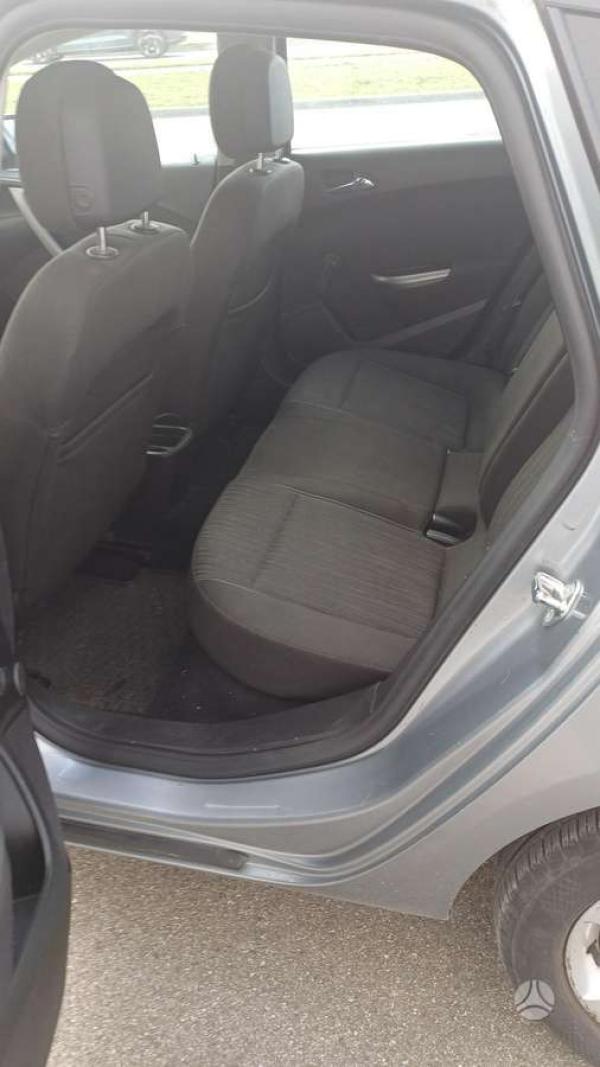 Pelēks Opel Astra 2011 Kauņa, ar dzinēja tilpumu 1.69 L un nobraukumu 211 tūkst. km par 2199 €, foto 10 vietnē AUTOMOTO.COM.LV