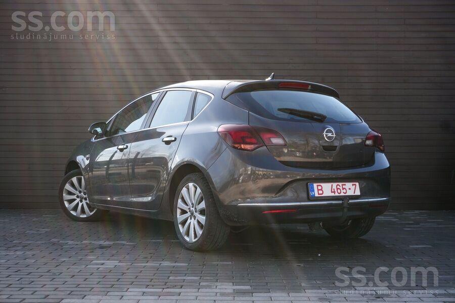 Pelēks Opel Astra 2012 Rīga, ar dzinēja tilpumu 1.40 L un nobraukumu 258 tūkst. km par 5290 €, foto 5 vietnē AUTOMOTO.COM.LV