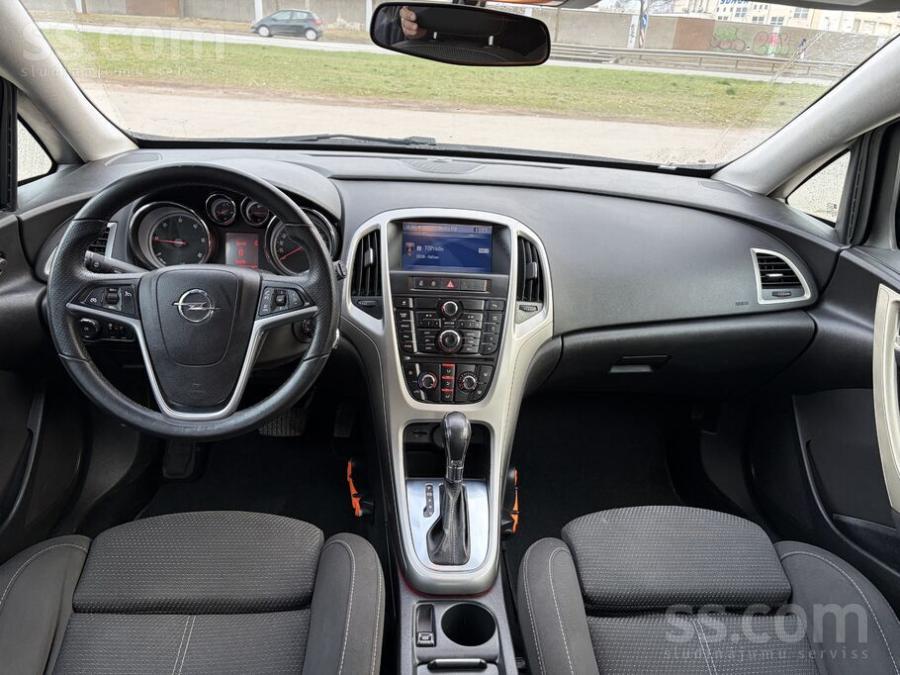 Pelēks Opel Astra 2012 Rīga, ar dzinēja tilpumu 2.00 L un nobraukumu 164 tūkst. km par 5000 €, foto 6 vietnē AUTOMOTO.COM.LV