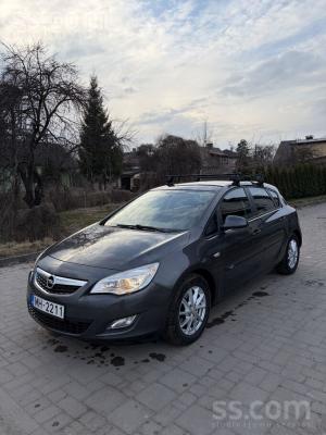 Pelēks Opel Astra 2012 Rīga, ar dzinēja tilpumu 2.00 L un nobraukumu 164 tūkst. km par 5000 €, foto 11 vietnē AUTOMOTO.COM.LV