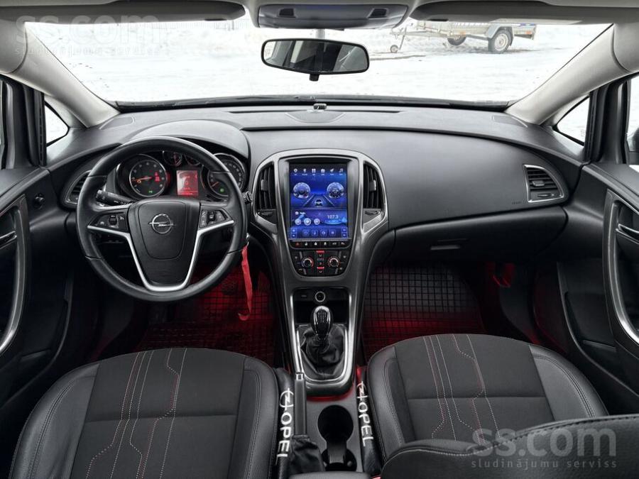 Pelēks Opel Astra 2012 Daugavpils, ar dzinēja tilpumu 1.40 L un nobraukumu 266 tūkst. km par 3950 €, foto 10 vietnē AUTOMOTO.COM.LV