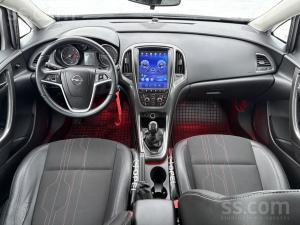 Pelēks Opel Astra 2012 Daugavpils, ar dzinēja tilpumu 1.40 L un nobraukumu 266 tūkst. km par 3950 €, foto 11 vietnē AUTOMOTO.COM.LV