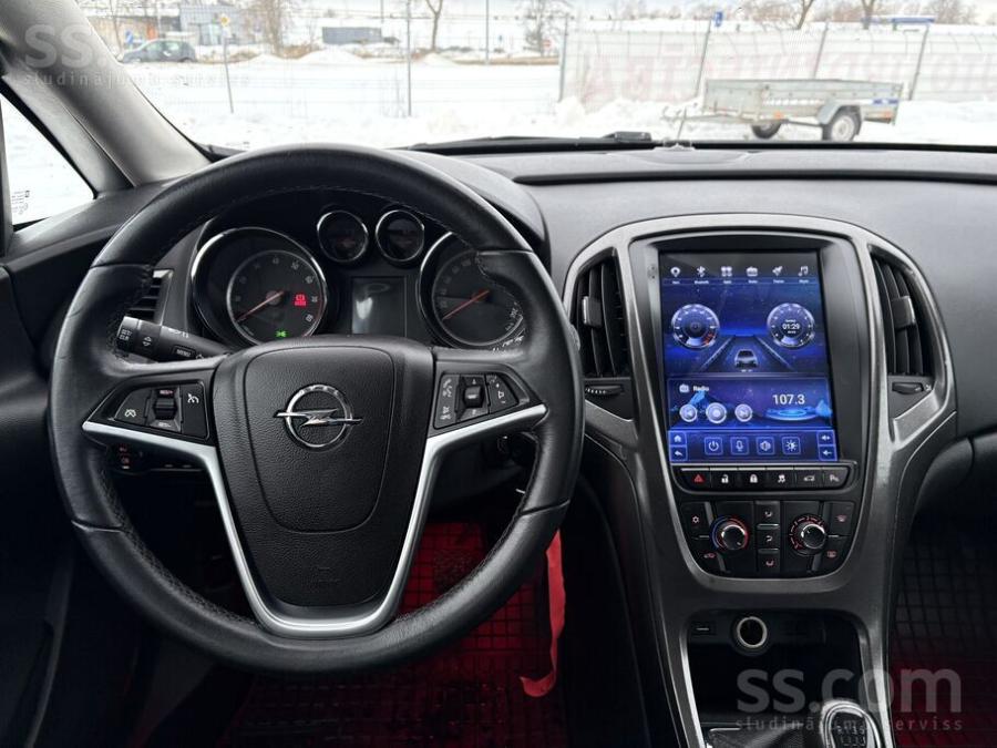 Pelēks Opel Astra 2012 Daugavpils, ar dzinēja tilpumu 1.40 L un nobraukumu 266 tūkst. km par 3950 €, foto 12 vietnē AUTOMOTO.COM.LV