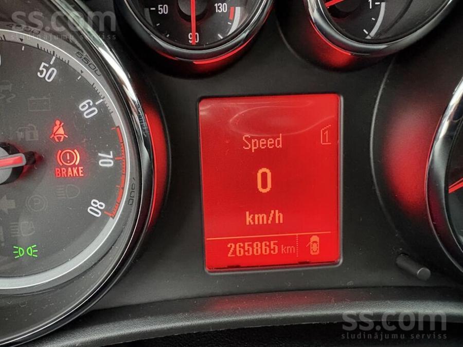 Pelēks Opel Astra 2012 Daugavpils, ar dzinēja tilpumu 1.40 L un nobraukumu 266 tūkst. km par 3950 €, foto 22 vietnē AUTOMOTO.COM.LV