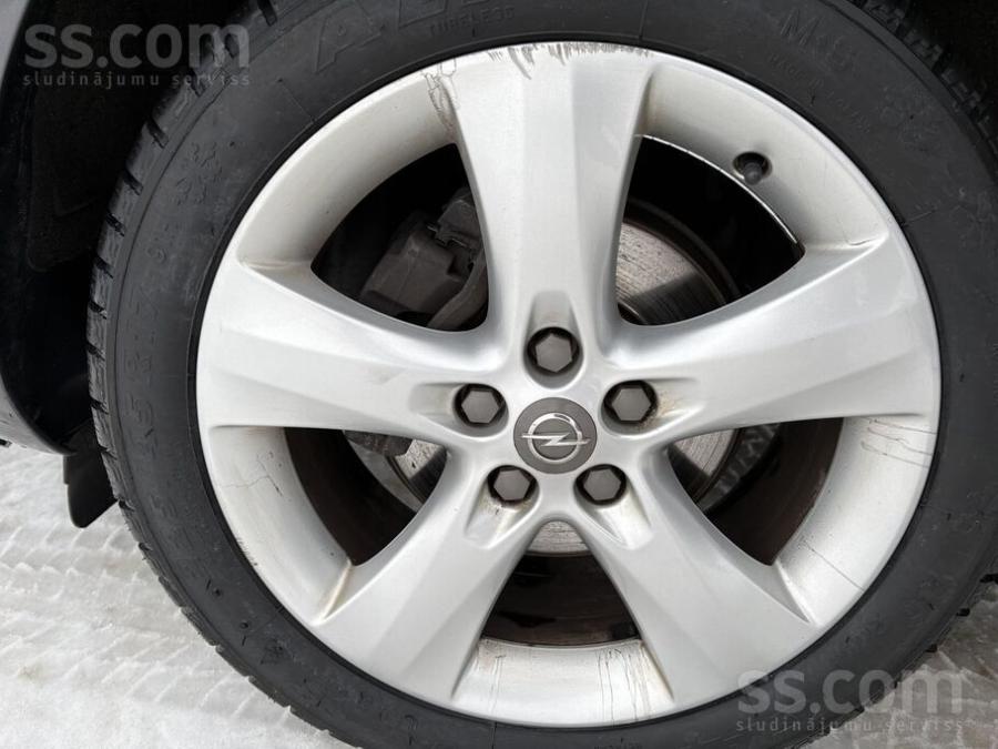 Pelēks Opel Astra 2012 Daugavpils, ar dzinēja tilpumu 1.40 L un nobraukumu 266 tūkst. km par 3950 €, foto 34 vietnē AUTOMOTO.COM.LV