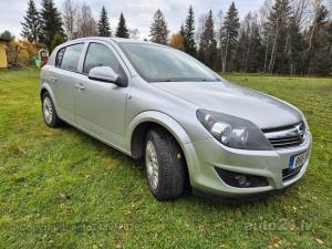Grey Opel Astra 2012 in Keila, with an engine capacity of 1.60 L and mileage of 179 thousand km for 3150 €, photo  on AUTOMOTO.COM.LV