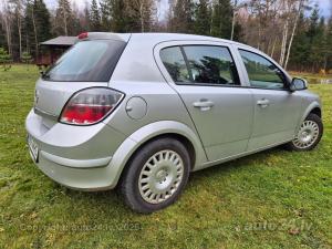 Pelēks Opel Astra 2012 Keila, ar dzinēja tilpumu 1.60 L un nobraukumu 179 tūkst. km par 3150 €, foto 4 vietnē AUTOMOTO.COM.LV