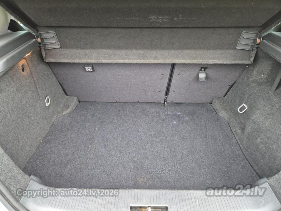 Pelēks Opel Astra 2012 Keila, ar dzinēja tilpumu 1.60 L un nobraukumu 179 tūkst. km par 3150 €, foto 12 vietnē AUTOMOTO.COM.LV
