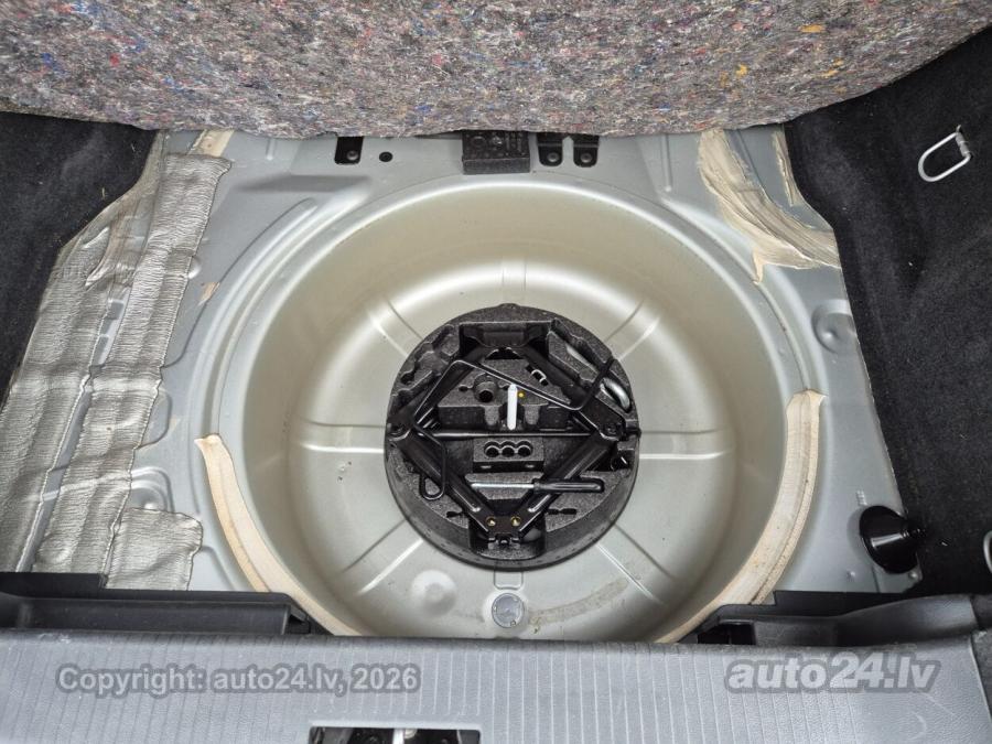 Pelēks Opel Astra 2012 Keila, ar dzinēja tilpumu 1.60 L un nobraukumu 179 tūkst. km par 3150 €, foto 14 vietnē AUTOMOTO.COM.LV