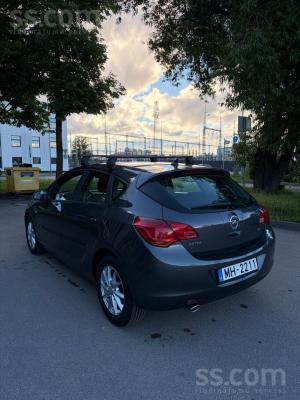 Pelēks Opel Astra 2012 Rīga, ar dzinēja tilpumu 2.00 L un nobraukumu 165 tūkst. km par 4900 €, foto 5 vietnē AUTOMOTO.COM.LV