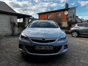 Grey Opel Astra 2012 in Saldus, with an engine capacity of 1.40 L and mileage of 176 thousand km for 4990 €, photo 6 on AUTOMOTO.COM.LV