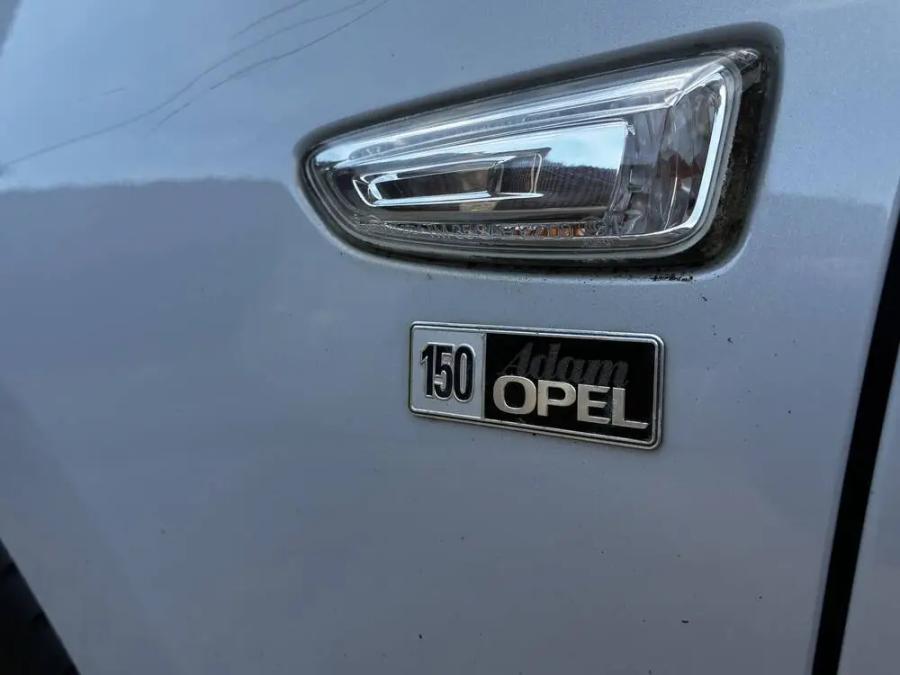 Grey Opel Astra 2012 in Saldus, with an engine capacity of 1.40 L and mileage of 176 thousand km for 4990 €, photo 8 on AUTOMOTO.COM.LV