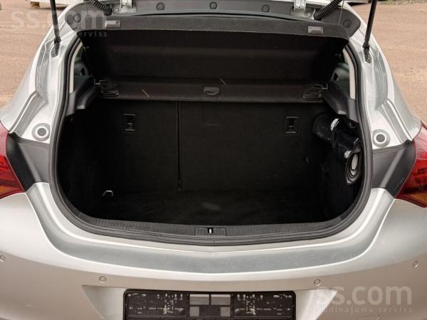 Pelēks Opel Astra 2012 Liepāja, ar dzinēja tilpumu 1.40 L un nobraukumu 247 tūkst. km par 3500 €, foto 7 vietnē AUTOMOTO.COM.LV