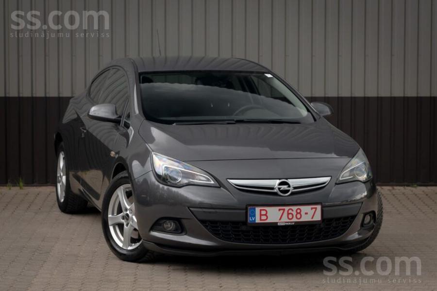 Grey Opel Astra 2012 in Talsi, with an engine capacity of 1.40 L and mileage of 154 thousand km for 6250 €, photo 1 on AUTOMOTO.COM.LV