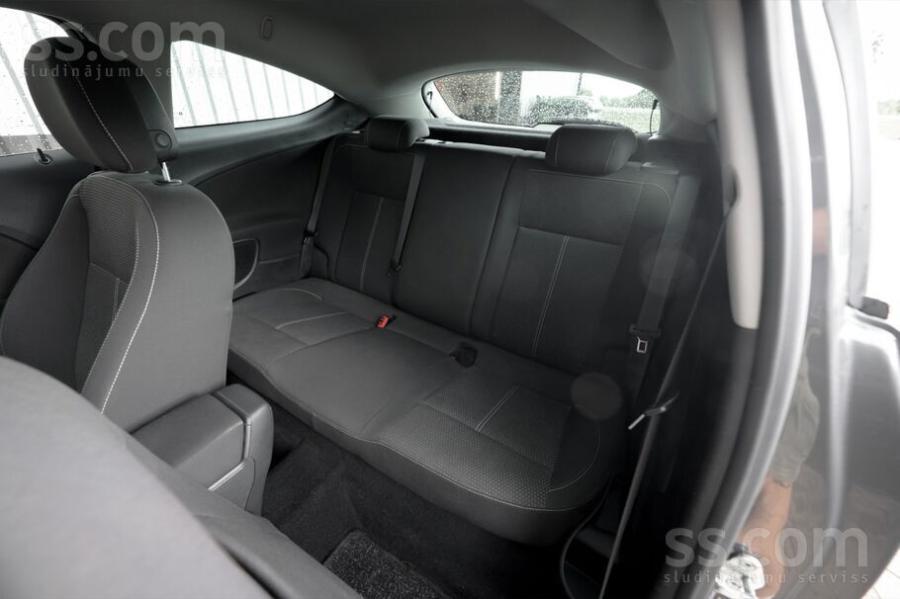 Grey Opel Astra 2012 in Talsi, with an engine capacity of 1.40 L and mileage of 154 thousand km for 6250 €, photo 11 on AUTOMOTO.COM.LV