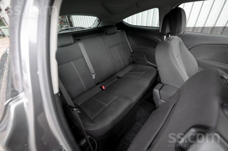 Grey Opel Astra 2012 in Talsi, with an engine capacity of 1.40 L and mileage of 154 thousand km for 6250 €, photo 12 on AUTOMOTO.COM.LV