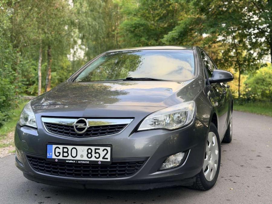 Pelēks Opel Astra 2012 Utena, ar dzinēja tilpumu 1.69 L un nobraukumu 332 tūkst. km par 1750 €, foto 8 vietnē AUTOMOTO.COM.LV