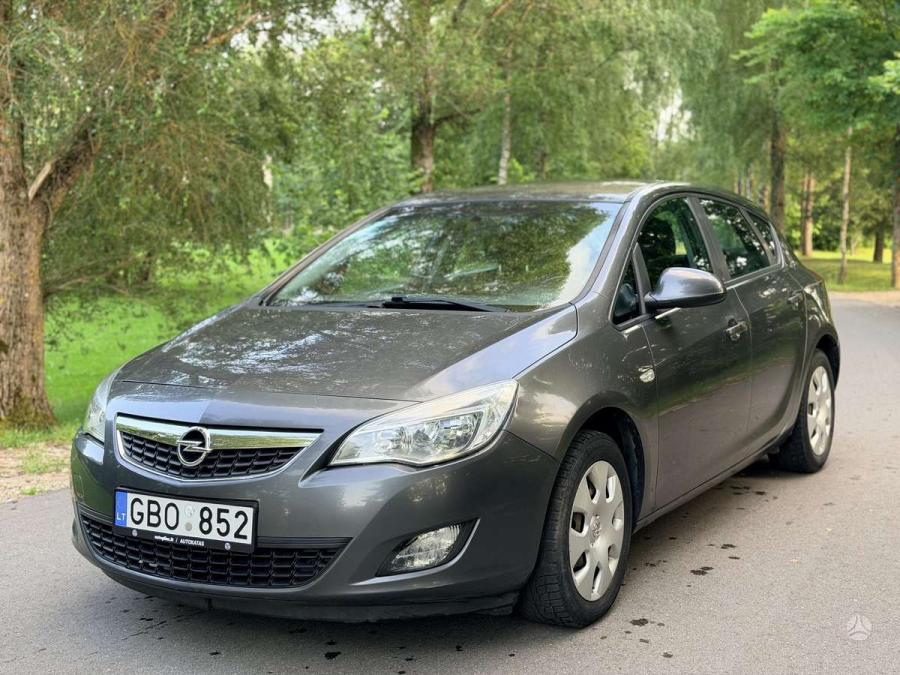 Pelēks Opel Astra 2012 Utena, ar dzinēja tilpumu 1.69 L un nobraukumu 332 tūkst. km par 1750 €, foto 11 vietnē AUTOMOTO.COM.LV