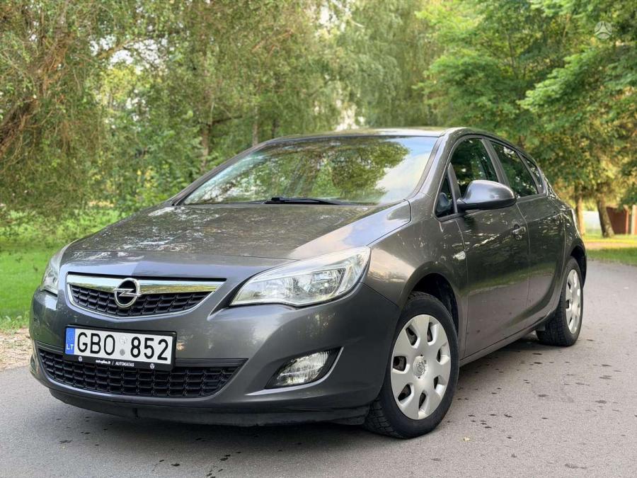 Pelēks Opel Astra 2012 Utena, ar dzinēja tilpumu 1.69 L un nobraukumu 332 tūkst. km par 1750 €, foto 13 vietnē AUTOMOTO.COM.LV